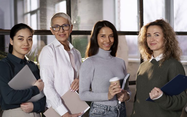 El 24% de los puestos gerenciales y directivos están a cargo de mujeres ...